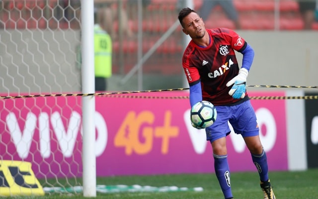 Com Diego Alves, Fla vira a chave contra o Bota, mas quer manter ...
